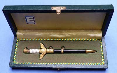 Unique Presentation Miniature Dagger to British RAF Officer