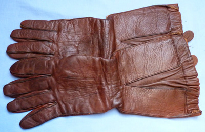 British WW2 Royal Air Force Officer's Leather Gauntlets