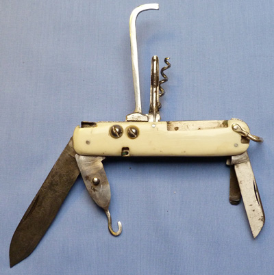 English Late-19th Century Coachman's Pocket Knife