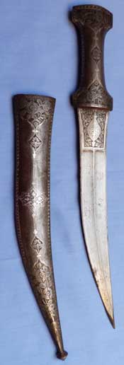 C.1800 Indo-Persian inlaid silver armour-piercing Dagger